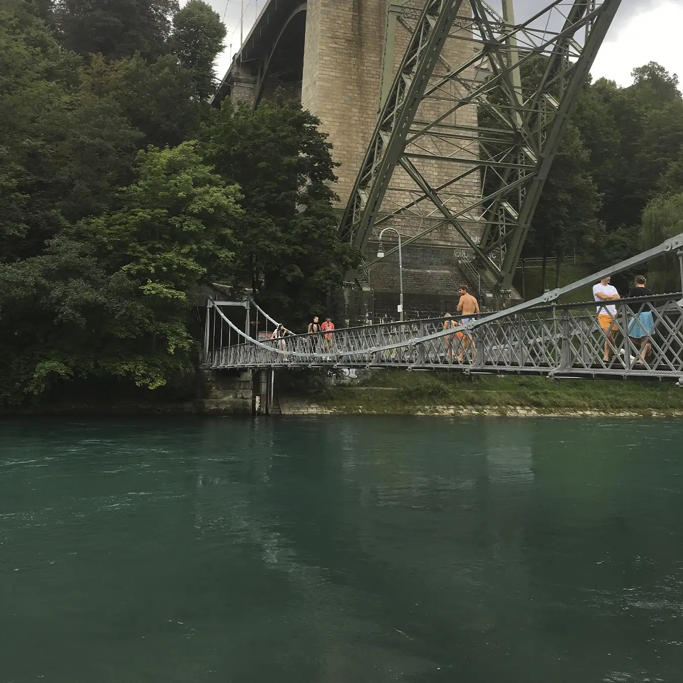 Un salto en el río Aar